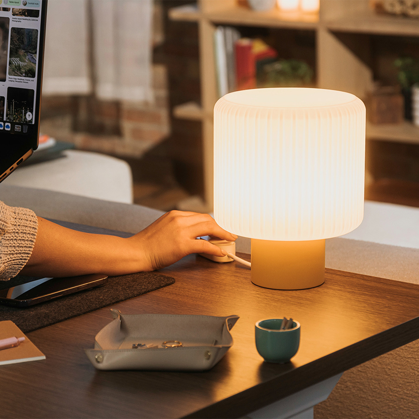 Rae Table Lamp | Haworth