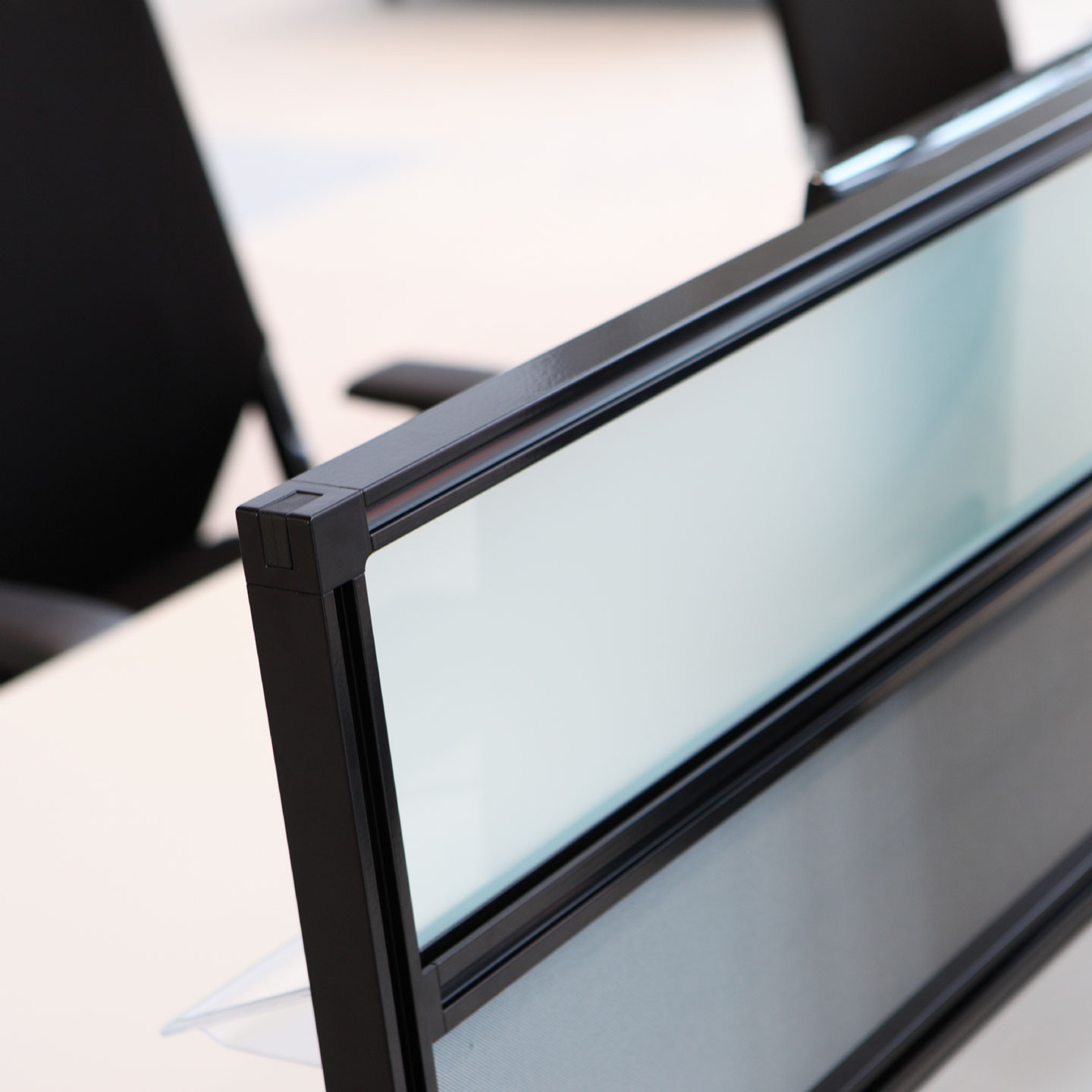 Universal Screens | Screen | Haworth Europa