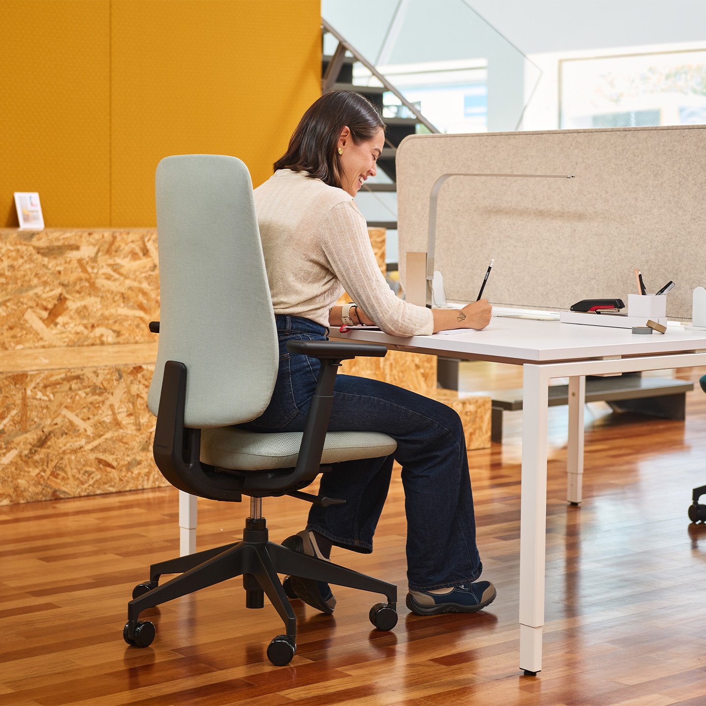 Aloha Pro | Office Chair | Haworth Asia Pacific