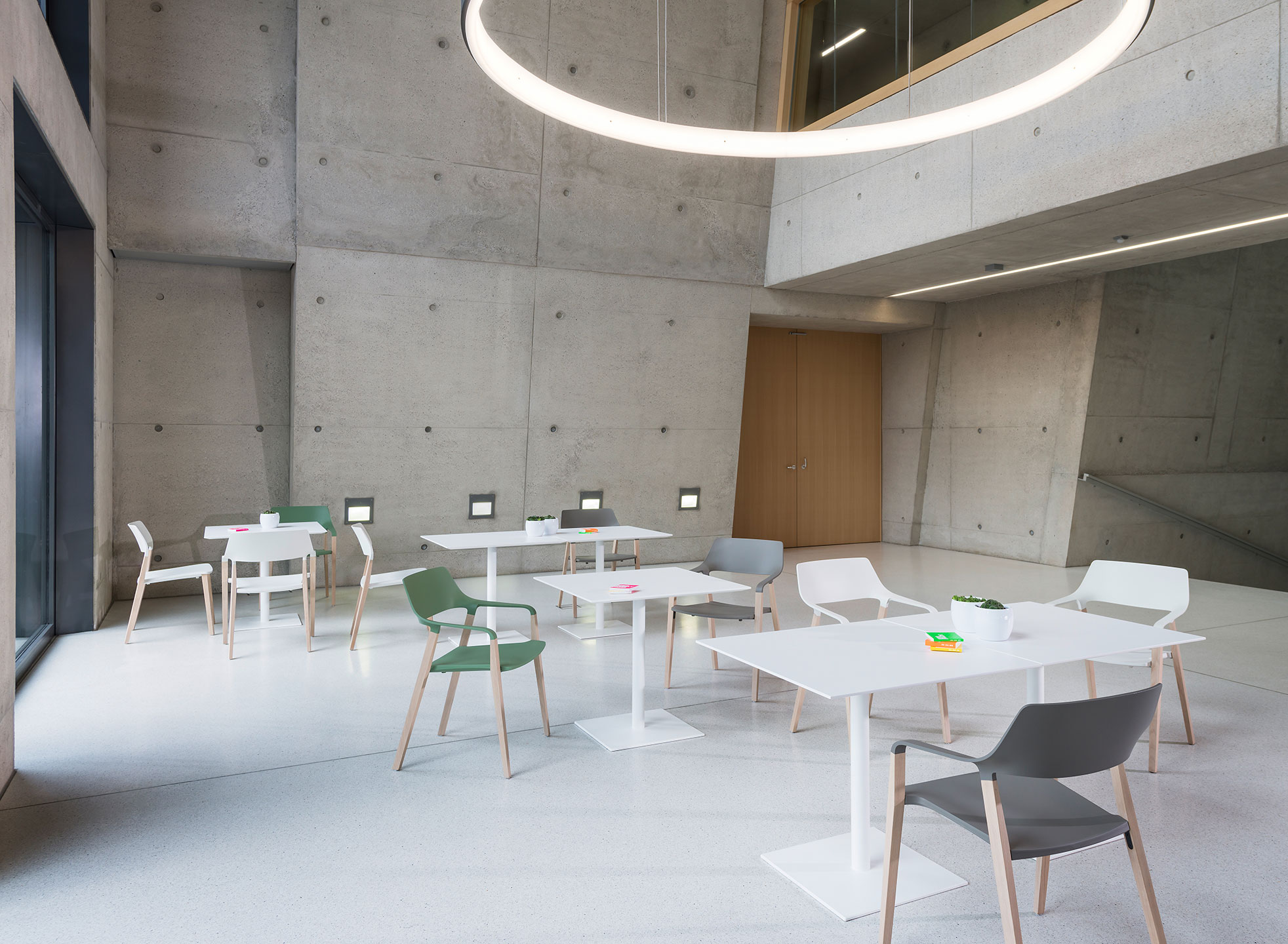 halm | Visitor chair | Haworth Europe