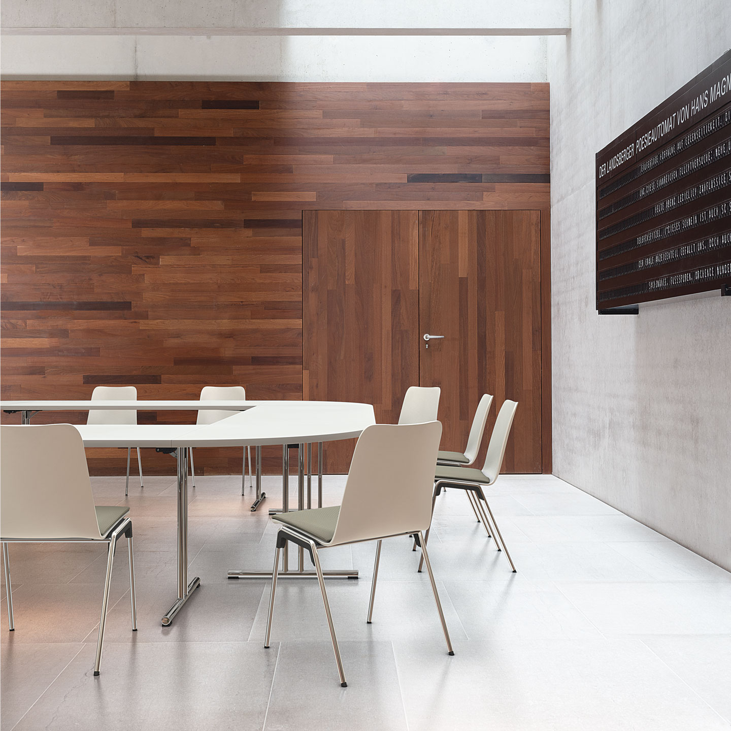 hero | Row seating | Haworth Europe