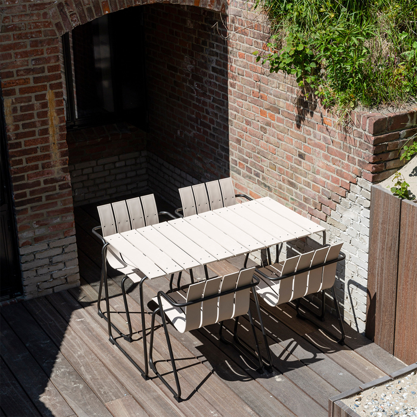 Ocean Outdoor Dining Table | Haworth