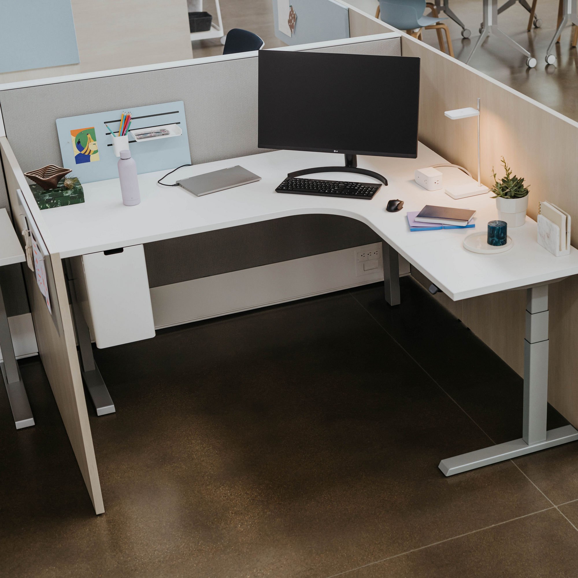 Upside Height-Adjustable Table | Haworth